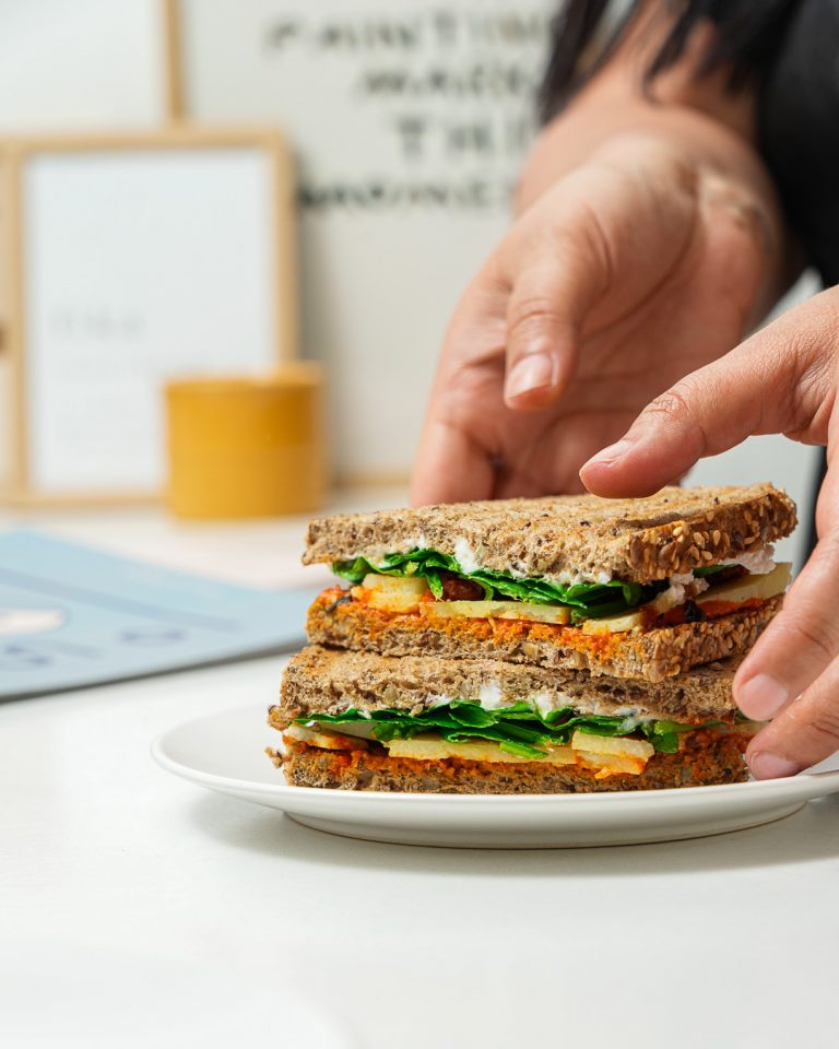 Το Spook είναι το “μαγαζί” μας. Το νέο στέκι στο Θησείο με τα άπαιχτα ...